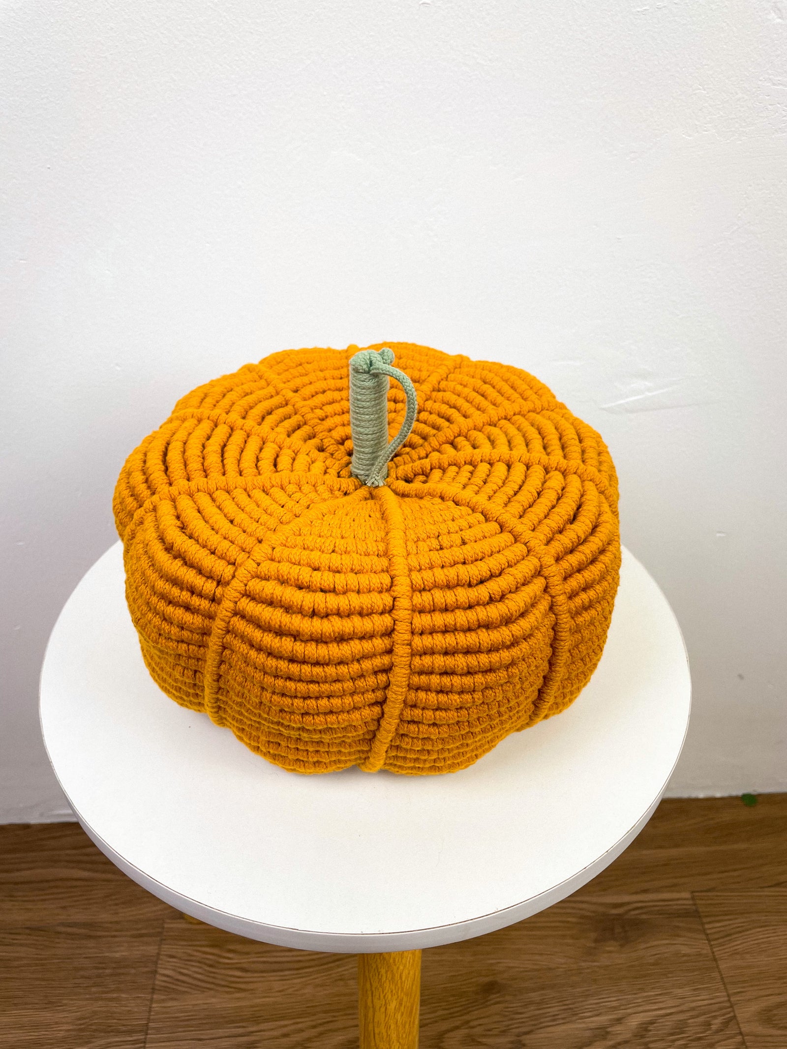 Macrame Pumpkin - Digital PDF and Knot Guide